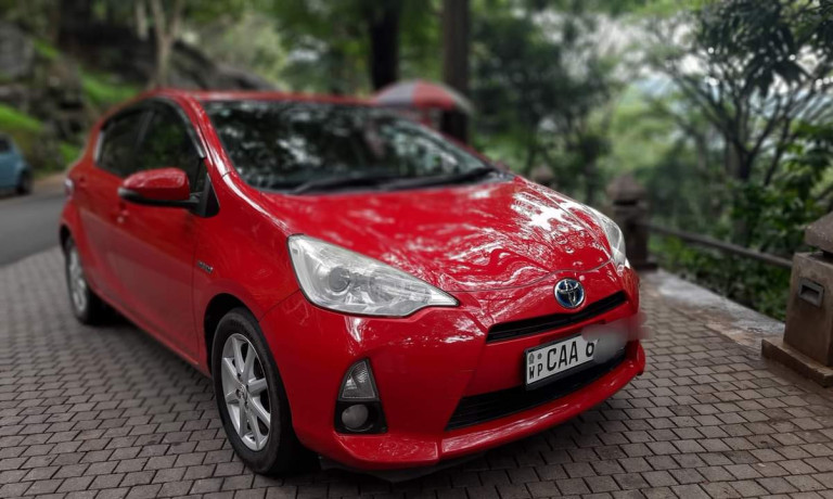 Toyota aqua 2012, Kandy