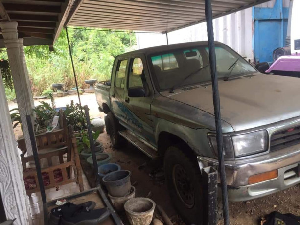 Toyota hilux ln106 1991, Wellawaya