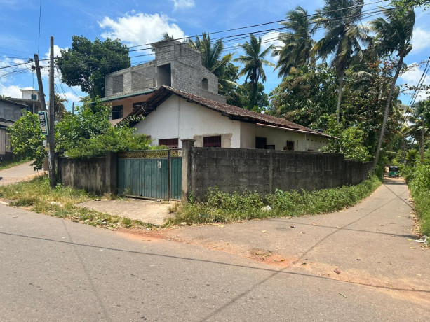 15 perches with house sale homagama, Homagama