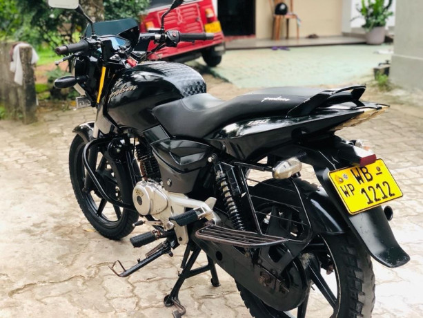 Bajaj pulsar 150 2011, Kelaniya