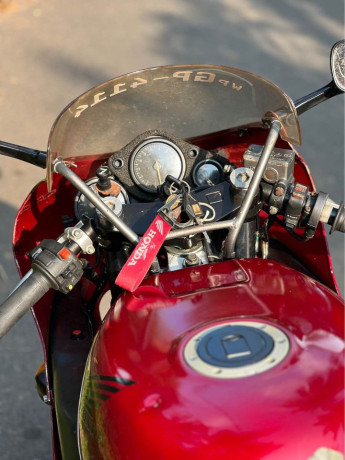 Honda cbr 250 gullarm, Hambantota