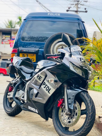 Honda cbr 250 mc19, Kandy