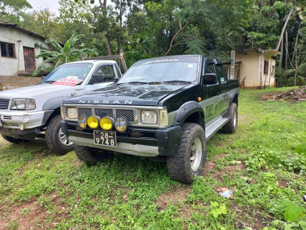 Nissan datsun D21 4WD, Kurunegala