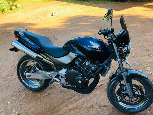 Honda hornet 250 ch125, Polonnaruwa