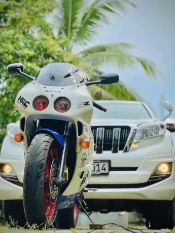 Honda cbr 250 gullarm 2007, Kandy