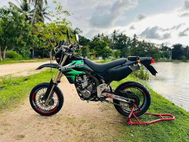 Kawasaki D tracker 250 2015, Gampaha