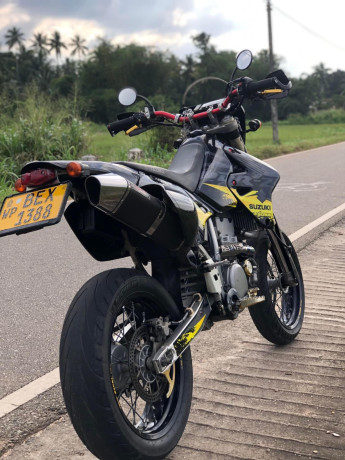 Suzuki drz 400 2017, Kuliyapitiya