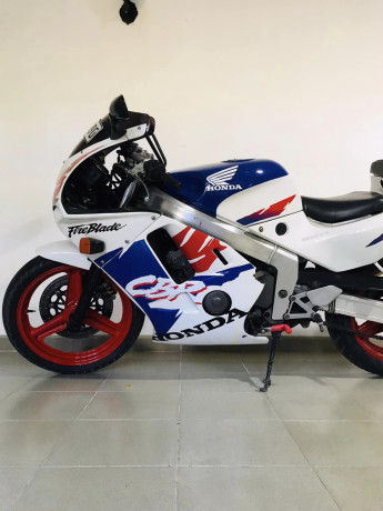 Honda cbr 250 mc19 2005, Matara