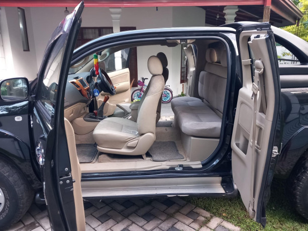 Toyota hilux smart cab 2010, Gampaha