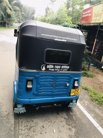 Bajaj 4 stroke threewheel 2014, Gampaha