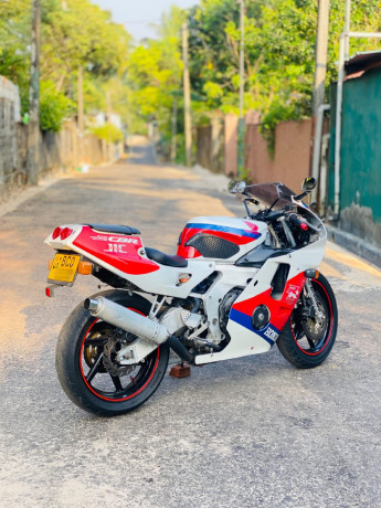 Honda cbr 250 gullarm 2015, Kaduwela