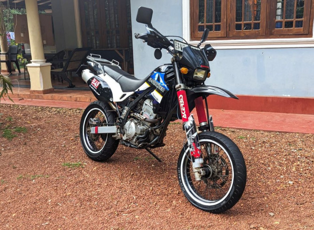 Kawasaki D tracker 250 2009, Gampaha