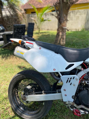 Kawasaki D tracker 250 2011, Galle