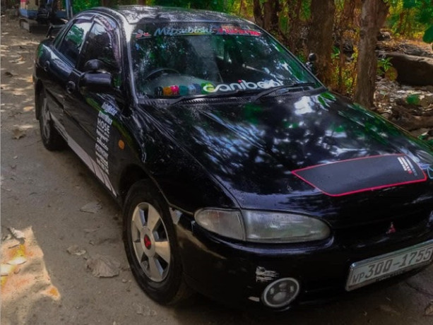 Mitsubishi lancer CB3 EFI, Dambulla