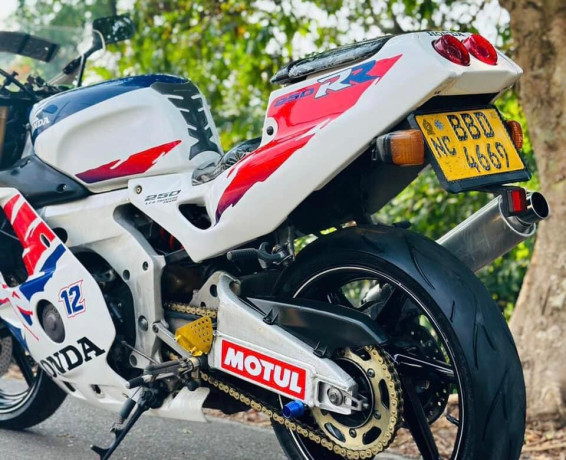 Honda cbr 250 gullarm 2014, Gampaha