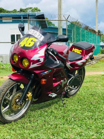 Honda cbr 250 gullarm 2003, Moratuwa
