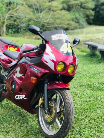 Honda cbr 250 gullarm 2003, Moratuwa
