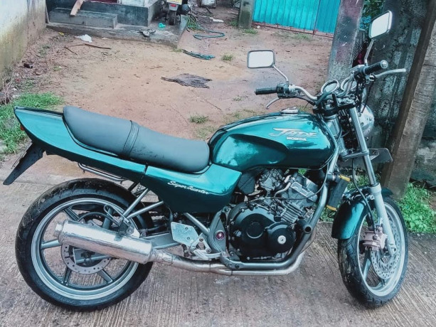 Honda jade 250 2003, Horana South