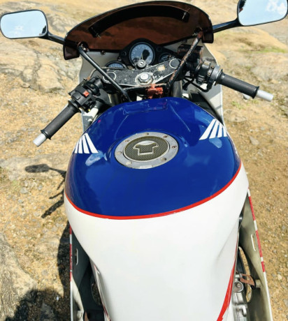 Honda cbr 250 gullarm 2015, Ambalangoda