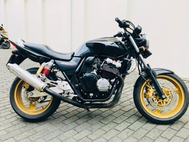 Honda CB4 Spec 3, Galle