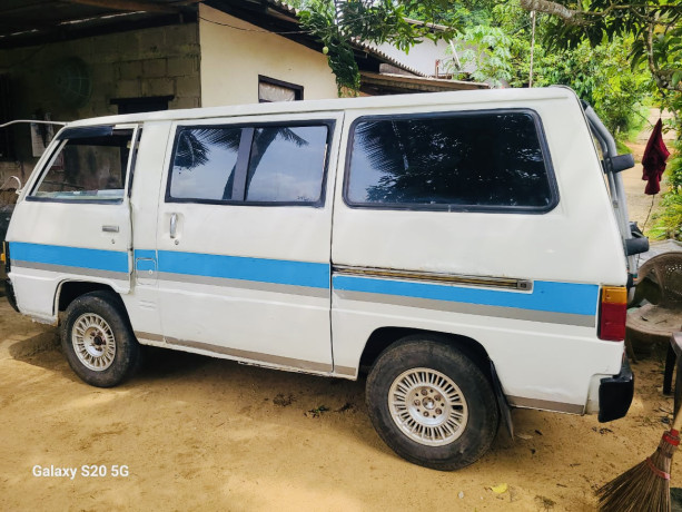 Mitsubishi L300, Padukka