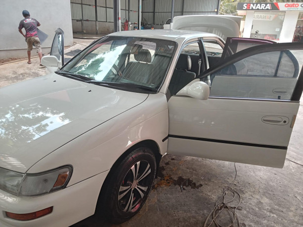 Toyota corolla AE100, Colombo