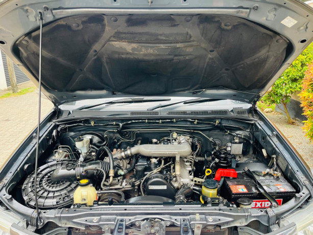 Toyota corolla AE100, Colombo