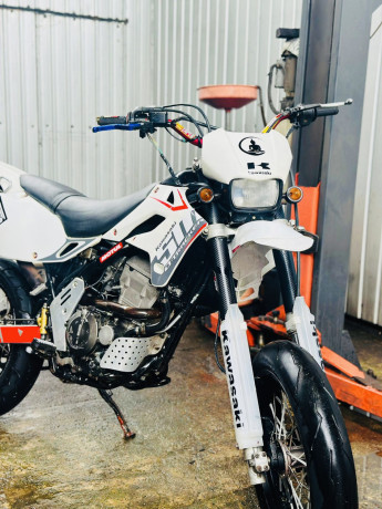 Kawasaki D tracker 250 D2, Kadawatha