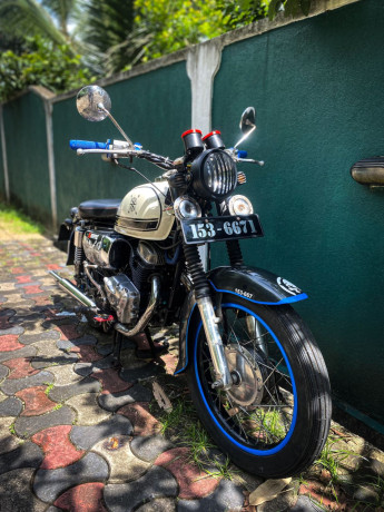 Honda CD 125, Avissawella