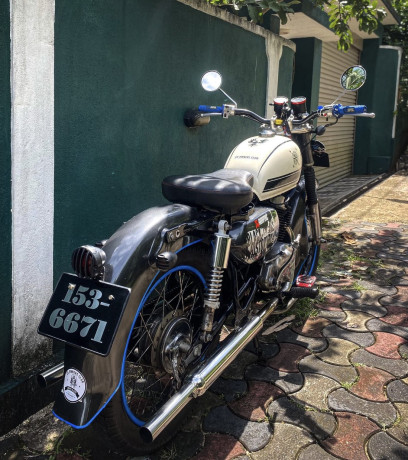 Honda CD 125, Avissawella