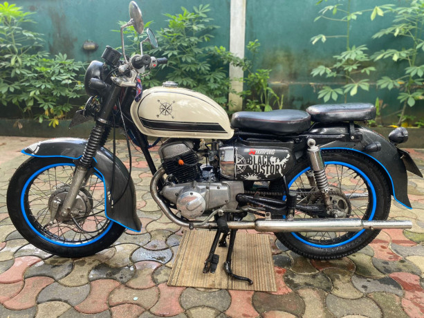 Honda CD 125, Avissawella