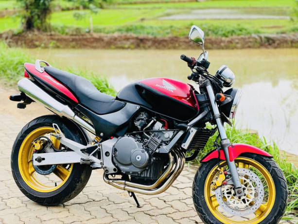 Honda Hornet CH130, Aluthgama