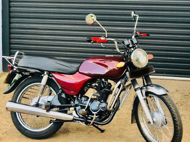 Bajaj Boxer CT Deluxe 2005, Colombo