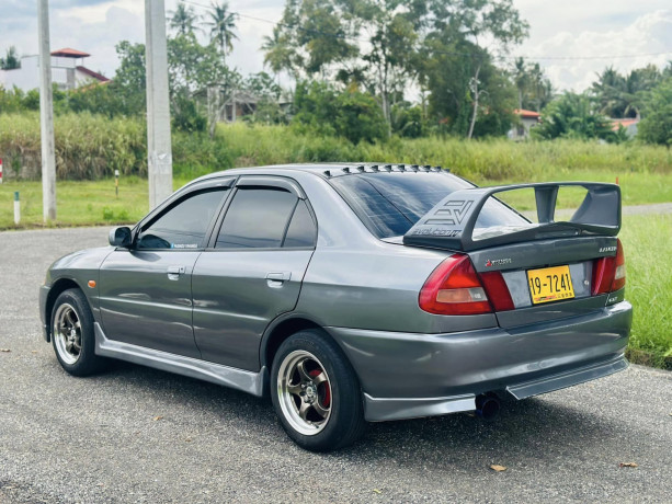 Mitsubishi Lancer CK2 1996, Colombo