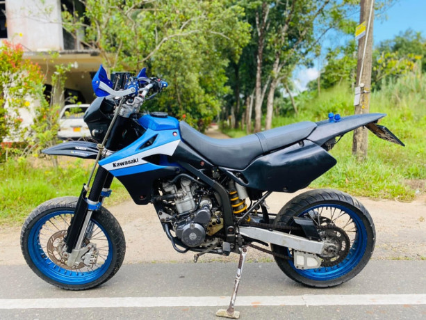 Kawasaki D tracker 250 2005, Horana South