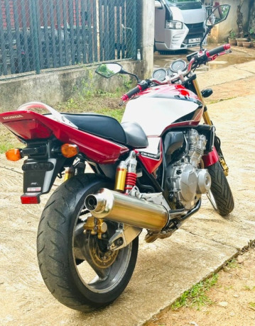 Honda CB4 Revo, Warakapola