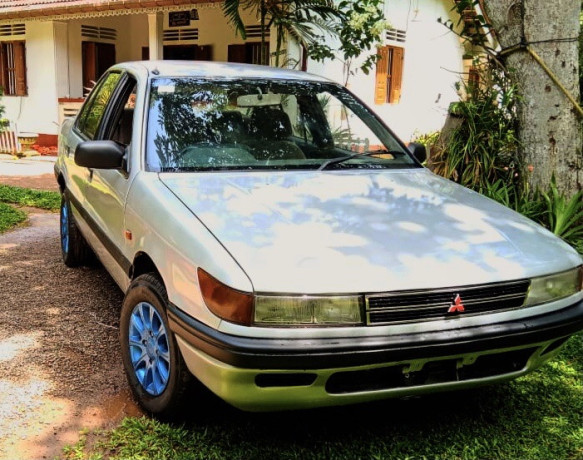 Mitsubishi Lancer GLX ASP, Galle