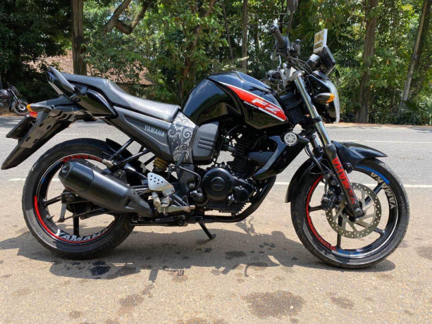 Yamaha fz v1 2014, Gampaha