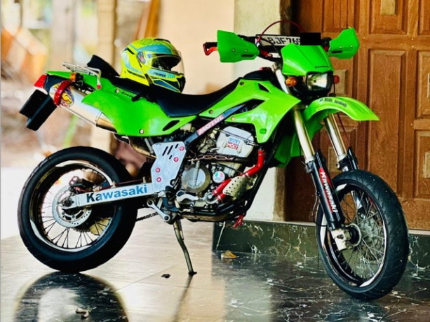 Kawasaki D tracker 250, Wattala