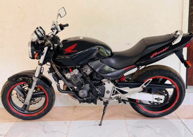 Honda Hornet 250 CH125, Ratnapura