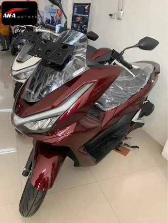 Honda PCX 160 RoadSync 2025 Brand New _ Glossy Red, Dehiwala-Mount Lav...